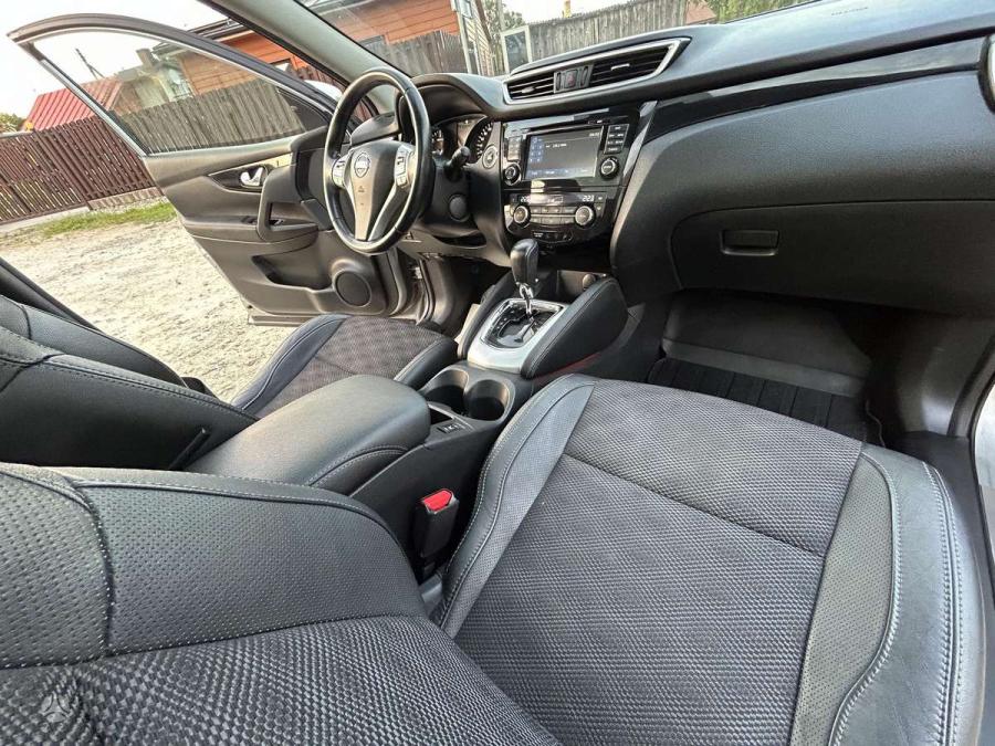Grey Nissan Qashqai 2014 in Kaisiadorys, with an engine capacity of 1.60 L and mileage of 239 thousand km for 7950 €, photo 21 on AUTOMOTO.COM.LV