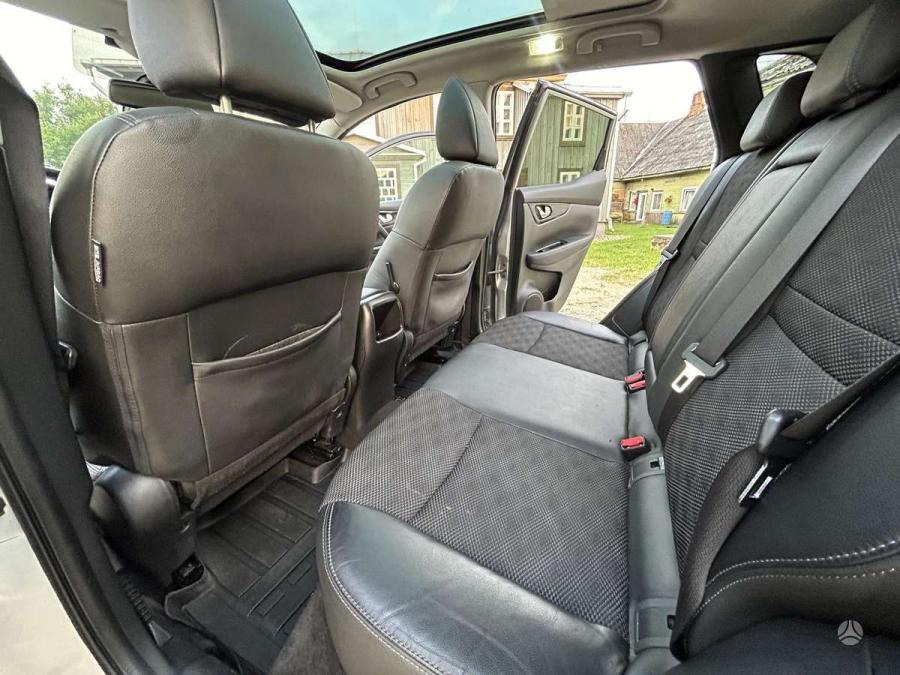 Grey Nissan Qashqai 2014 in Kaisiadorys, with an engine capacity of 1.60 L and mileage of 239 thousand km for 7950 €, photo 24 on AUTOMOTO.COM.LV