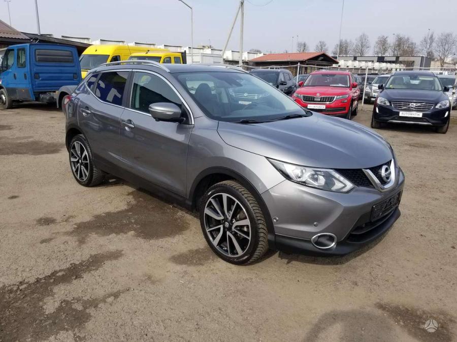 Grey Nissan Qashqai 2014 in Kaunas, with an engine capacity of 1.20 L and mileage of 170 thousand km for 7550 €, photo 8 on AUTOMOTO.COM.LV