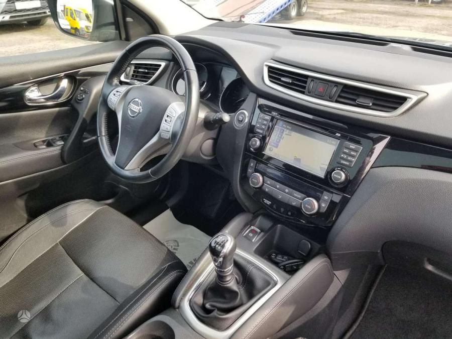 Grey Nissan Qashqai 2014 in Kaunas, with an engine capacity of 1.20 L and mileage of 170 thousand km for 7550 €, photo 10 on AUTOMOTO.COM.LV