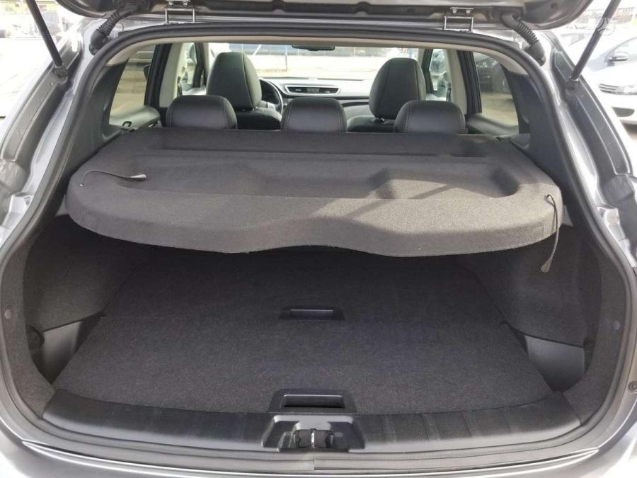 Grey Nissan Qashqai 2014 in Kaunas, with an engine capacity of 1.20 L and mileage of 170 thousand km for 7550 €, photo 23 on AUTOMOTO.COM.LV