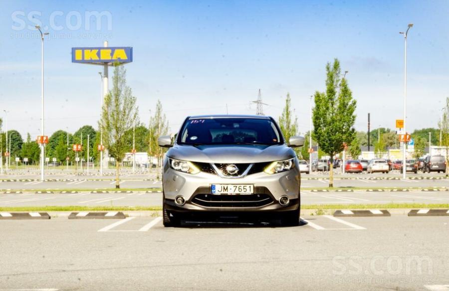 Pelēks Nissan Qashqai 2014 Rīga, ar dzinēja tilpumu 1.50 L un nobraukumu 222 tūkst. km par 7190 €, foto 4 vietnē AUTOMOTO.COM.LV