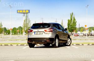 Pelēks Nissan Qashqai 2014 Rīga, ar dzinēja tilpumu 1.50 L un nobraukumu 222 tūkst. km par 7190 €, foto 6 vietnē AUTOMOTO.COM.LV