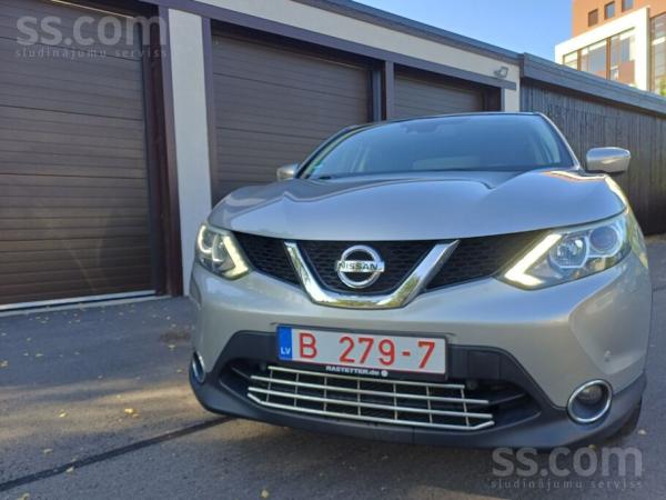 Pelēks Nissan Qashqai 2014 Valmiera, ar dzinēja tilpumu 1.20 L un nobraukumu 204 tūkst. km par 6500 €, foto 2 vietnē AUTOMOTO.COM.LV
