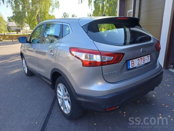 Pelēks Nissan Qashqai 2014 Valmiera, ar dzinēja tilpumu 1.20 L un nobraukumu 204 tūkst. km par 6500 €, foto 7 vietnē AUTOMOTO.COM.LV