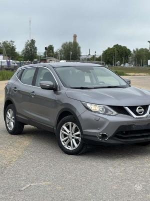 Grey Nissan Qashqai 2014 in Marijampole, with an engine capacity of 1.60 L and mileage of 264 thousand km for 6450 €, photo 4 on AUTOMOTO.COM.LV