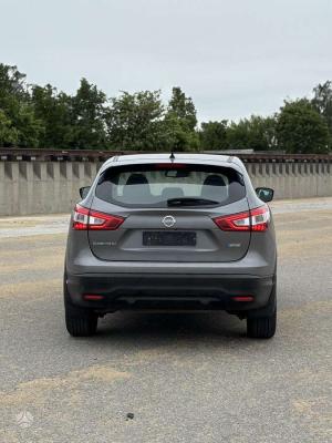 Grey Nissan Qashqai 2014 in Marijampole, with an engine capacity of 1.60 L and mileage of 264 thousand km for 6450 €, photo 7 on AUTOMOTO.COM.LV