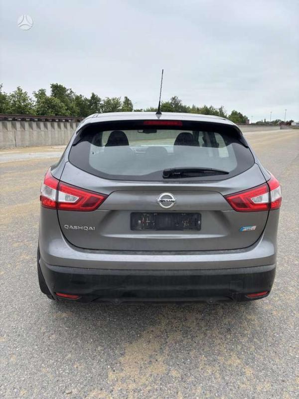 Pelēks Nissan Qashqai 2014 Marijampole, ar dzinēja tilpumu 1.60 L un nobraukumu 264 tūkst. km par 6450 €, foto 10 vietnē AUTOMOTO.COM.LV