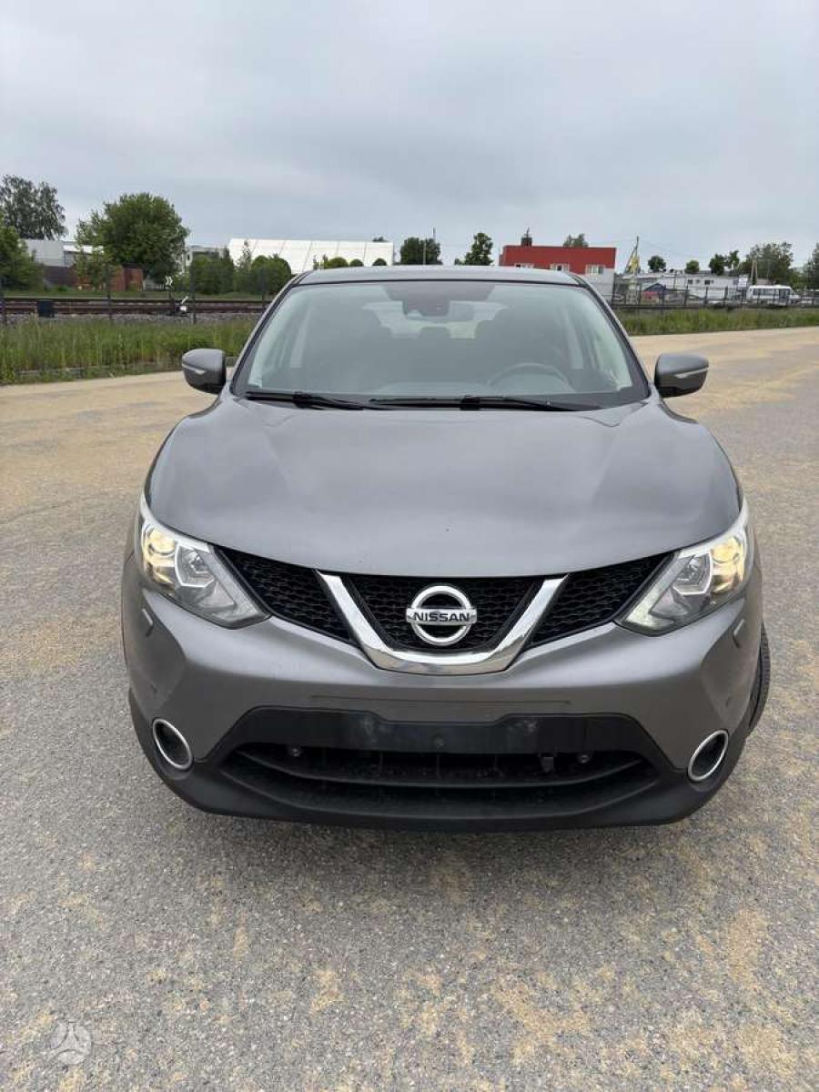 Grey Nissan Qashqai 2014 in Marijampole, with an engine capacity of 1.60 L and mileage of 264 thousand km for 6450 €, photo 16 on AUTOMOTO.COM.LV