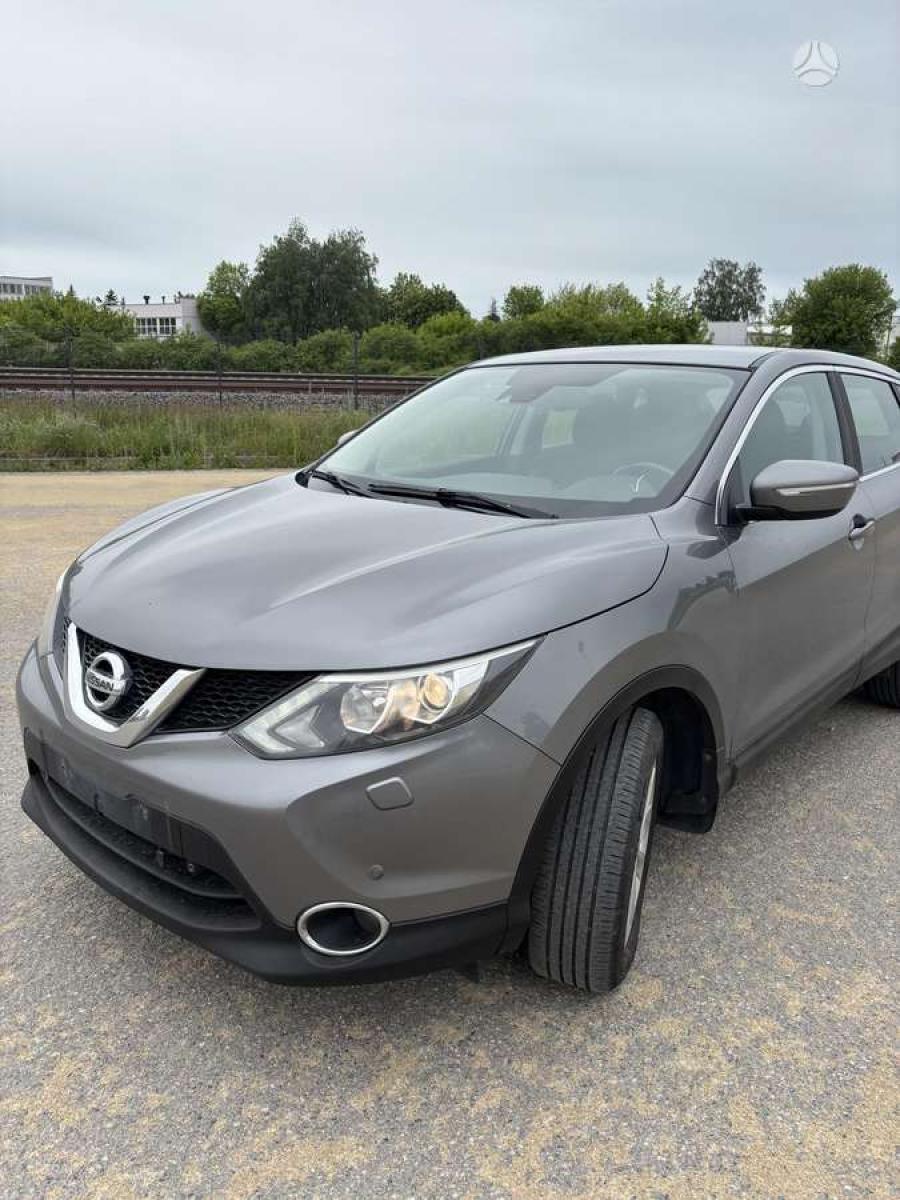Grey Nissan Qashqai 2014 in Marijampole, with an engine capacity of 1.60 L and mileage of 264 thousand km for 6450 €, photo 17 on AUTOMOTO.COM.LV