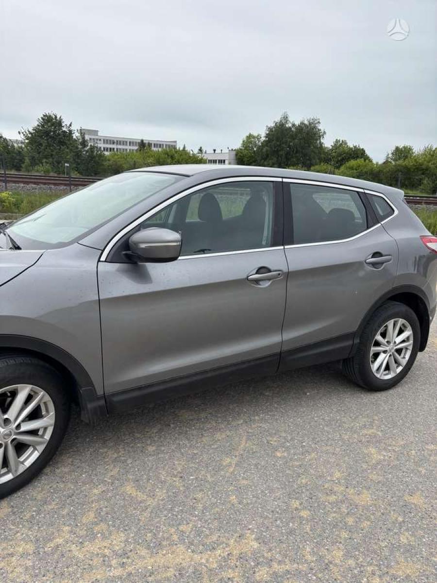 Grey Nissan Qashqai 2014 in Marijampole, with an engine capacity of 1.60 L and mileage of 264 thousand km for 6450 €, photo 18 on AUTOMOTO.COM.LV