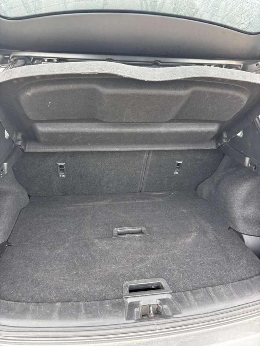 Grey Nissan Qashqai 2014 in Marijampole, with an engine capacity of 1.60 L and mileage of 264 thousand km for 6450 €, photo 20 on AUTOMOTO.COM.LV