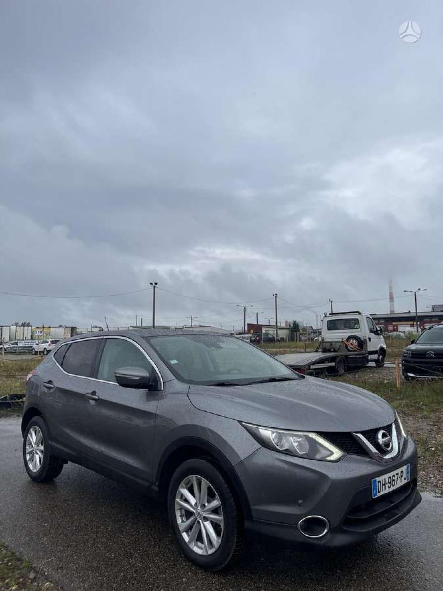 Pelēks Nissan Qashqai 2014 Viļņa, ar dzinēja tilpumu 1.60 L un nobraukumu 225 tūkst. km par 6897 €, foto 4 vietnē AUTOMOTO.COM.LV