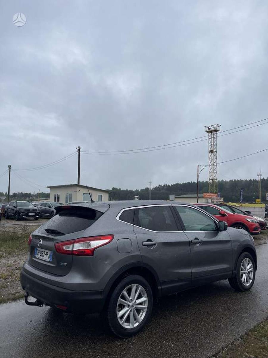 Pelēks Nissan Qashqai 2014 Viļņa, ar dzinēja tilpumu 1.60 L un nobraukumu 225 tūkst. km par 6897 €, foto 6 vietnē AUTOMOTO.COM.LV