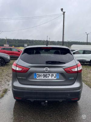 Pelēks Nissan Qashqai 2014 Viļņa, ar dzinēja tilpumu 1.60 L un nobraukumu 225 tūkst. km par 6897 €, foto 7 vietnē AUTOMOTO.COM.LV