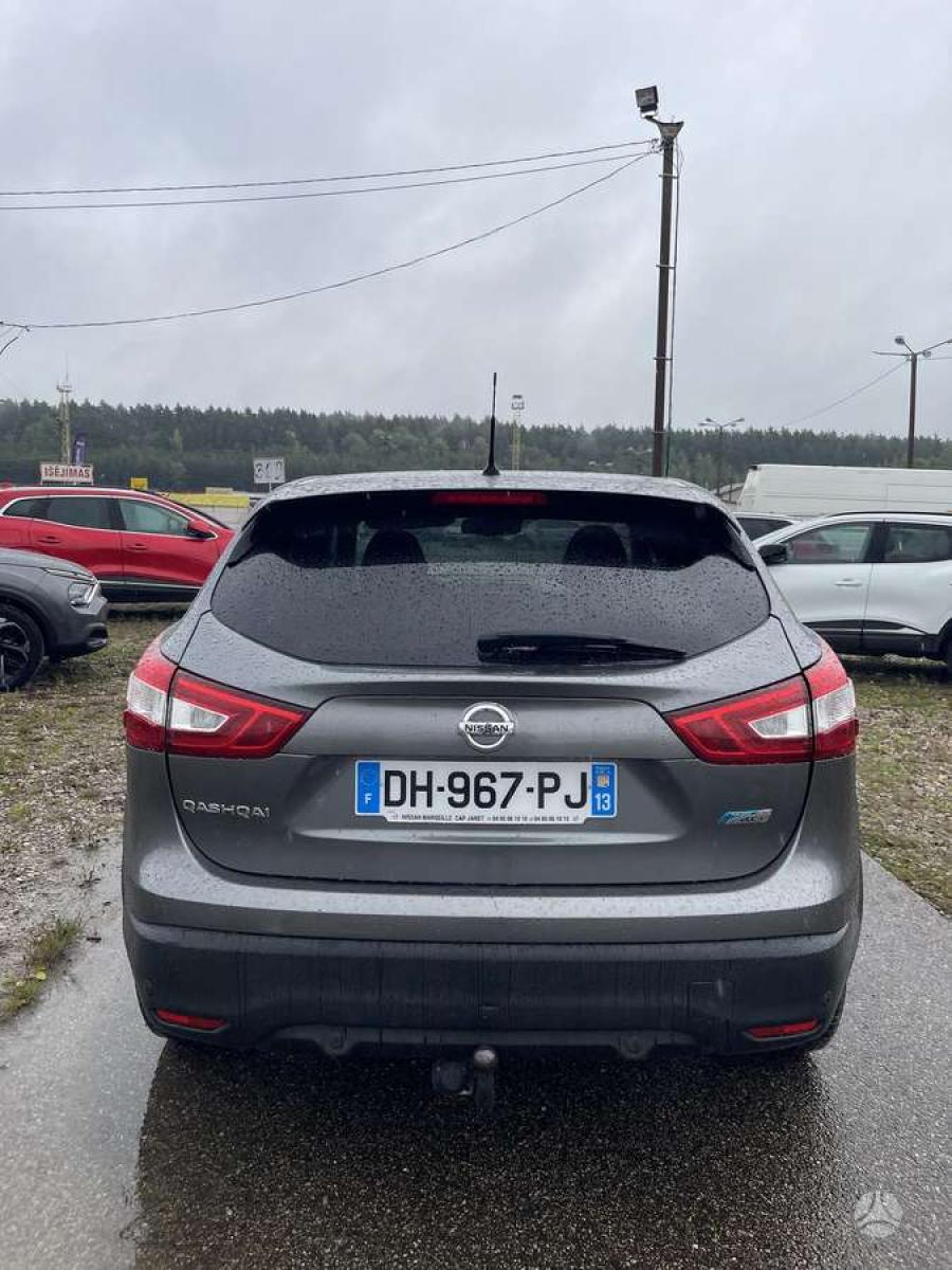 Pelēks Nissan Qashqai 2014 Viļņa, ar dzinēja tilpumu 1.60 L un nobraukumu 225 tūkst. km par 6897 €, foto 7 vietnē AUTOMOTO.COM.LV