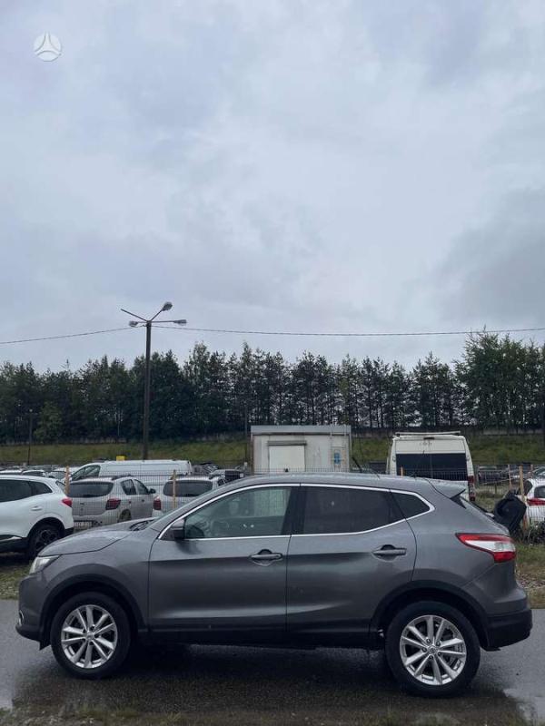 Pelēks Nissan Qashqai 2014 Viļņa, ar dzinēja tilpumu 1.60 L un nobraukumu 225 tūkst. km par 6897 €, foto 8 vietnē AUTOMOTO.COM.LV