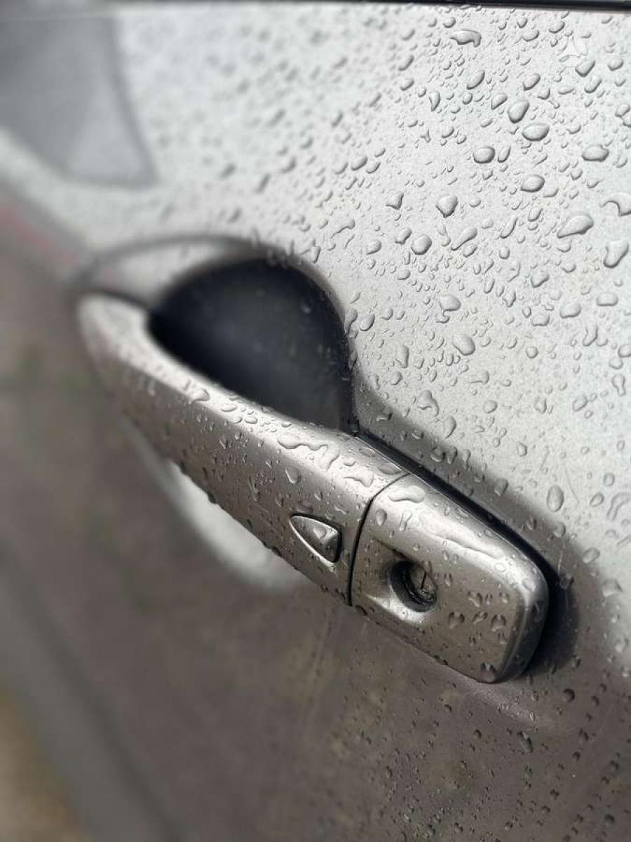 Pelēks Nissan Qashqai 2014 Viļņa, ar dzinēja tilpumu 1.60 L un nobraukumu 225 tūkst. km par 6897 €, foto 11 vietnē AUTOMOTO.COM.LV