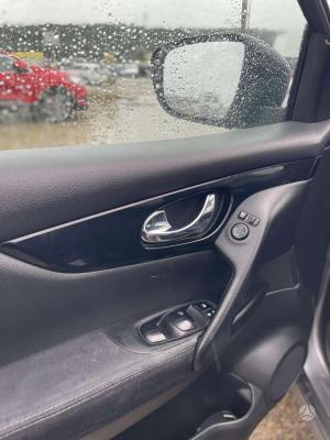 Pelēks Nissan Qashqai 2014 Viļņa, ar dzinēja tilpumu 1.60 L un nobraukumu 225 tūkst. km par 6897 €, foto 12 vietnē AUTOMOTO.COM.LV