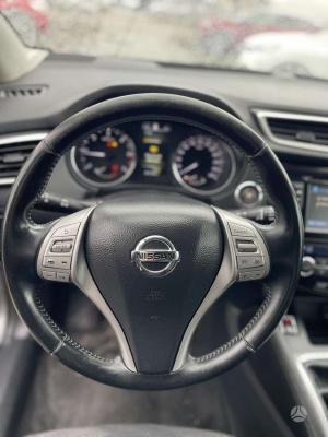 Pelēks Nissan Qashqai 2014 Viļņa, ar dzinēja tilpumu 1.60 L un nobraukumu 225 tūkst. km par 6897 €, foto 14 vietnē AUTOMOTO.COM.LV