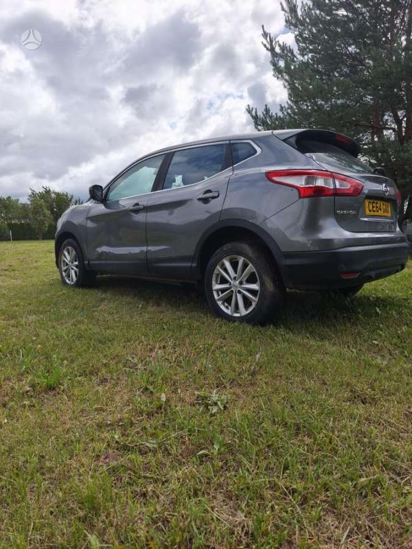 Pelēks Nissan Qashqai 2014 Kauņa, ar dzinēja tilpumu 1.46 L un nobraukumu 187 tūkst. km par 2600 €, foto 4 vietnē AUTOMOTO.COM.LV