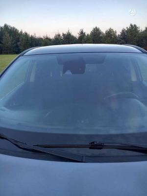 Grey Nissan Qashqai 2014 in Taurage, with an engine capacity of 1.60 L and mileage of 275 thousand km for 5850 €, photo 11 on AUTOMOTO.COM.LV