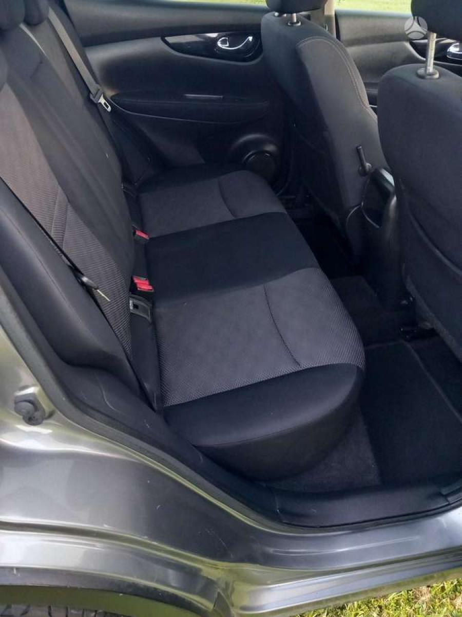Grey Nissan Qashqai 2014 in Taurage, with an engine capacity of 1.60 L and mileage of 275 thousand km for 5850 €, photo 13 on AUTOMOTO.COM.LV