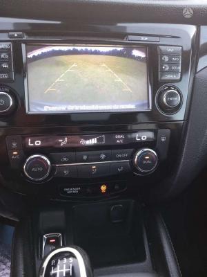 Grey Nissan Qashqai 2014 in Taurage, with an engine capacity of 1.60 L and mileage of 275 thousand km for 5850 €, photo 18 on AUTOMOTO.COM.LV