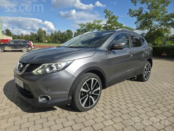 Pelēks Nissan Qashqai 2014 Jelgava, ar dzinēja tilpumu 1.60 L un nobraukumu 208 tūkst. km par 9250 €, foto 1 vietnē AUTOMOTO.COM.LV