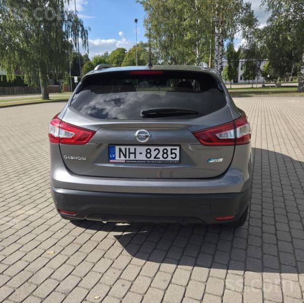 Pelēks Nissan Qashqai 2014 Jelgava, ar dzinēja tilpumu 1.60 L un nobraukumu 208 tūkst. km par 9250 €, foto 4 vietnē AUTOMOTO.COM.LV