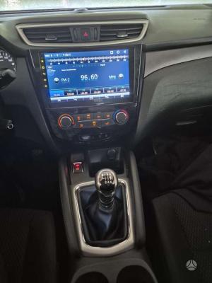 Pelēks Nissan Qashqai 2014 Panevēža, ar dzinēja tilpumu 1.20 L un nobraukumu 169 tūkst. km par 7000 €, foto 12 vietnē AUTOMOTO.COM.LV