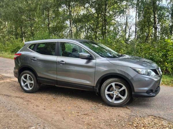 Pelēks Nissan Qashqai 2014 Radviliškis, ar dzinēja tilpumu 1.20 L un nobraukumu 199 tūkst. km par 5300 €, foto 4 vietnē AUTOMOTO.COM.LV