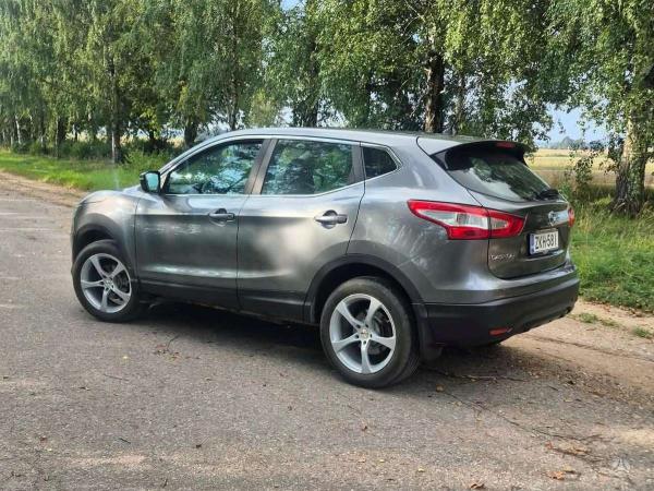 Pelēks Nissan Qashqai 2014 Radviliškis, ar dzinēja tilpumu 1.20 L un nobraukumu 199 tūkst. km par 5300 €, foto 8 vietnē AUTOMOTO.COM.LV