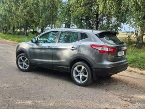 Pelēks Nissan Qashqai 2014 Radviliškis, ar dzinēja tilpumu 1.20 L un nobraukumu 199 tūkst. km par 5300 €, foto 8 vietnē AUTOMOTO.COM.LV