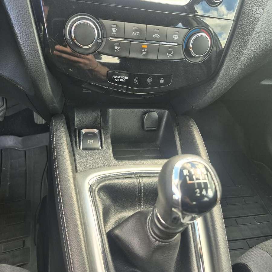 Pelēks Nissan Qashqai 2014 Radviliškis, ar dzinēja tilpumu 1.20 L un nobraukumu 199 tūkst. km par 5300 €, foto 37 vietnē AUTOMOTO.COM.LV