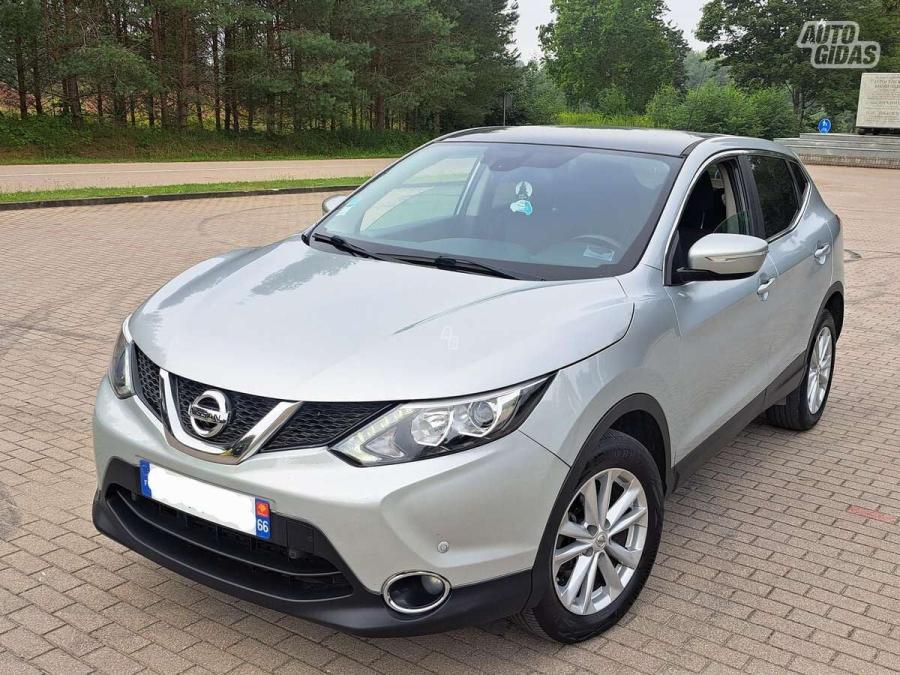 Grey Nissan Qashqai 2014 in Taurage, with an engine capacity of 1.50 L and mileage of 226 thousand km for 7100 €, photo 3 on AUTOMOTO.COM.LV