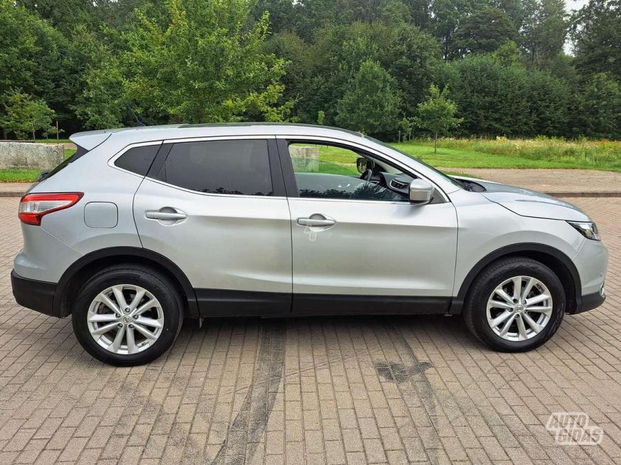 Grey Nissan Qashqai 2014 in Taurage, with an engine capacity of 1.50 L and mileage of 226 thousand km for 7100 €, photo 6 on AUTOMOTO.COM.LV
