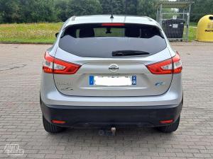 Grey Nissan Qashqai 2014 in Taurage, with an engine capacity of 1.50 L and mileage of 226 thousand km for 7100 €, photo 9 on AUTOMOTO.COM.LV