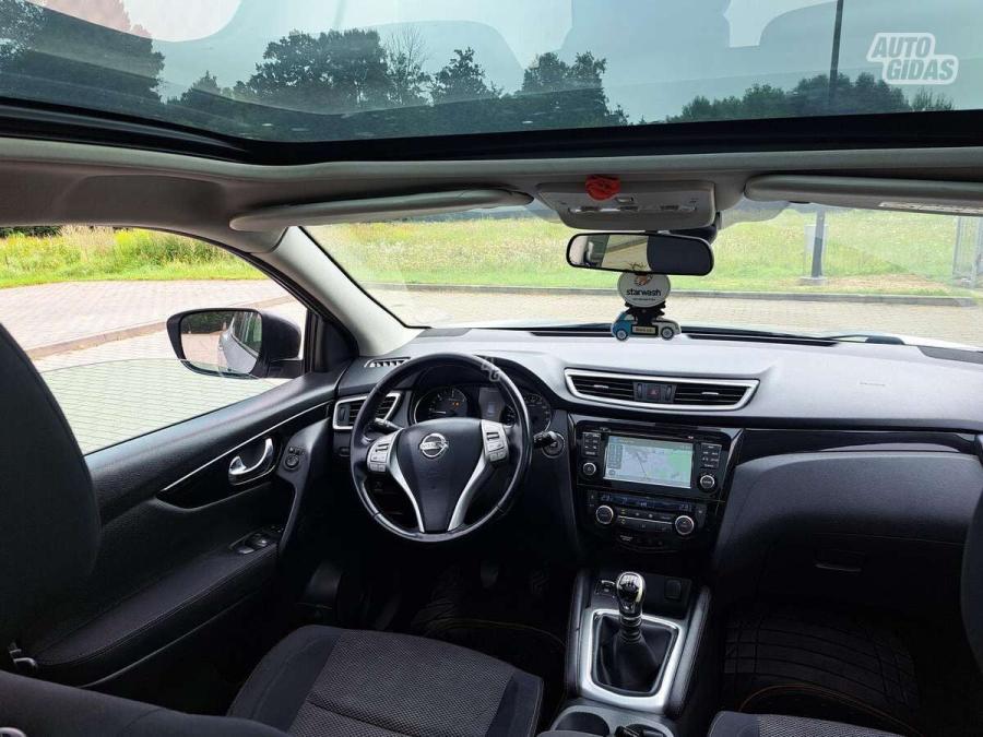 Grey Nissan Qashqai 2014 in Taurage, with an engine capacity of 1.50 L and mileage of 226 thousand km for 7100 €, photo 10 on AUTOMOTO.COM.LV