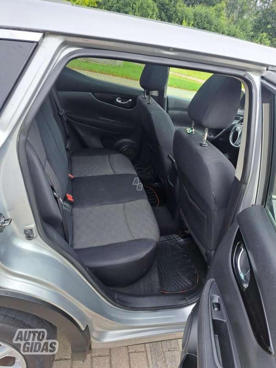 Grey Nissan Qashqai 2014 in Taurage, with an engine capacity of 1.50 L and mileage of 226 thousand km for 7100 €, photo 17 on AUTOMOTO.COM.LV