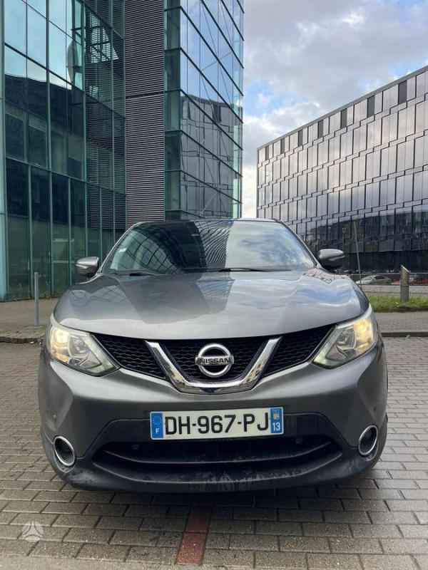 Nissan Qashqai 2014 Viļņa vietnē Pelēks Nissan Qashqai 2014 Viļņa, ar dzinēja tilpumu 1.60 L un nobraukumu 225 tūkst. km par 7139 €, foto 3 vietnē AUTOMOTO.COM.LV