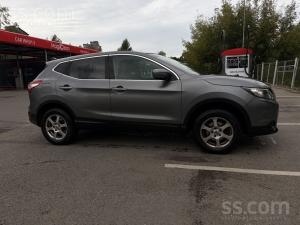 Pelēks Nissan Qashqai 2014 Daugavpils, ar dzinēja tilpumu 1.50 L un nobraukumu 228 tūkst. km par 6600 €, foto 3 vietnē AUTOMOTO.COM.LV