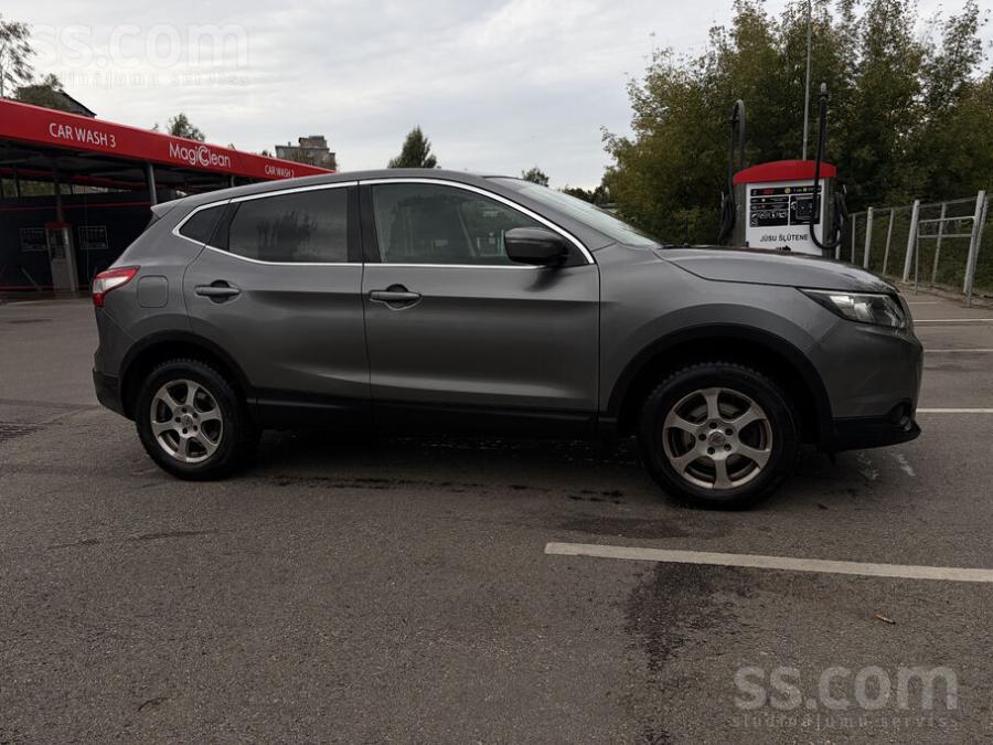 Pelēks Nissan Qashqai 2014 Daugavpils, ar dzinēja tilpumu 1.50 L un nobraukumu 228 tūkst. km par 6600 €, foto 3 vietnē AUTOMOTO.COM.LV