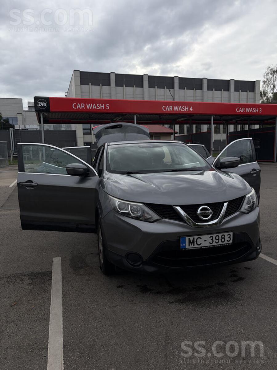 Pelēks Nissan Qashqai 2014 Daugavpils, ar dzinēja tilpumu 1.50 L un nobraukumu 228 tūkst. km par 6600 €, foto 6 vietnē AUTOMOTO.COM.LV
