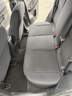 Pelēks Nissan Qashqai 2014 Daugavpils, ar dzinēja tilpumu 1.50 L un nobraukumu 228 tūkst. km par 6600 €, foto 14 vietnē AUTOMOTO.COM.LV