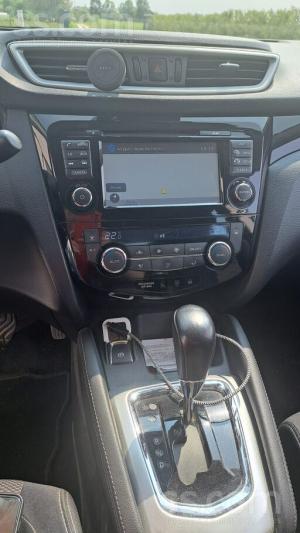 Pelēks Nissan Qashqai 2014 Bauska, ar dzinēja tilpumu 1.60 L un nobraukumu 202 tūkst. km par 5900 €, foto 7 vietnē AUTOMOTO.COM.LV