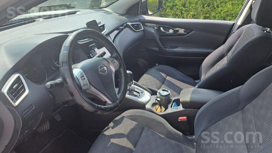 Pelēks Nissan Qashqai 2014 Bauska, ar dzinēja tilpumu 1.60 L un nobraukumu 202 tūkst. km par 5900 €, foto 9 vietnē AUTOMOTO.COM.LV