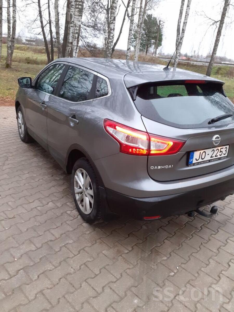 Pelēks Nissan Qashqai 2014 Rīga, ar dzinēja tilpumu 1.60 L un nobraukumu 237 tūkst. km par 8500 €, foto 4 vietnē AUTOMOTO.COM.LV
