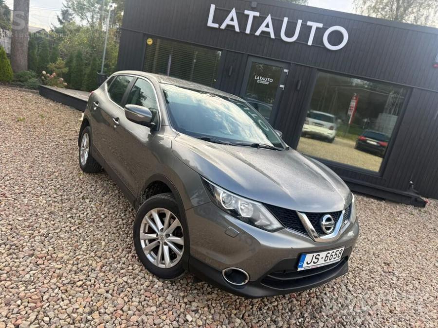 Grey Nissan Qashqai 2014 in Riga, with an engine capacity of 1.20 L and mileage of 140 thousand km for 6850 €, photo 1 on AUTOMOTO.COM.LV