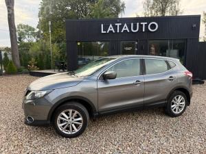 Grey Nissan Qashqai 2014 in Riga, with an engine capacity of 1.20 L and mileage of 140 thousand km for 6850 €, photo 6 on AUTOMOTO.COM.LV